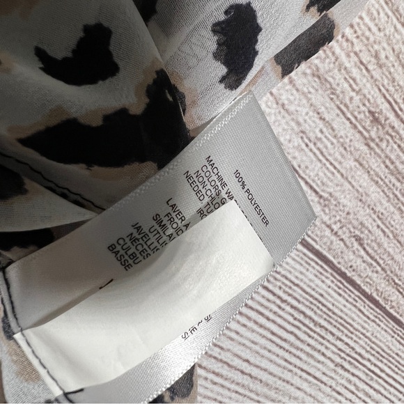 Express | Tops | Express Slim Fit Leopard Ruffle Chiffon Portofino ...